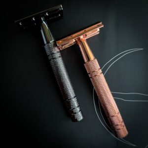 CW Traditional Double Edge Safety Razor (Gun Metal) - Headgame Barbergear